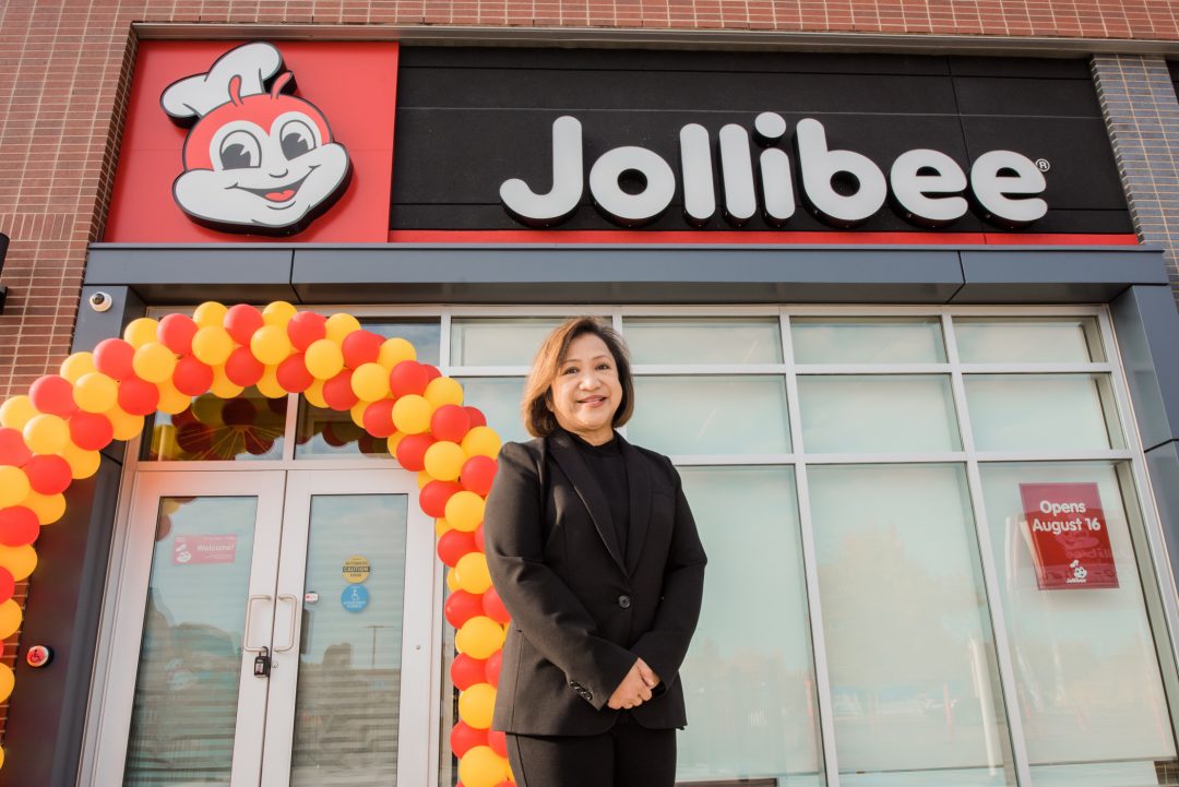 Jollibee Opens First Store in Alberta, Canada to a Massive Crowd, Days ...